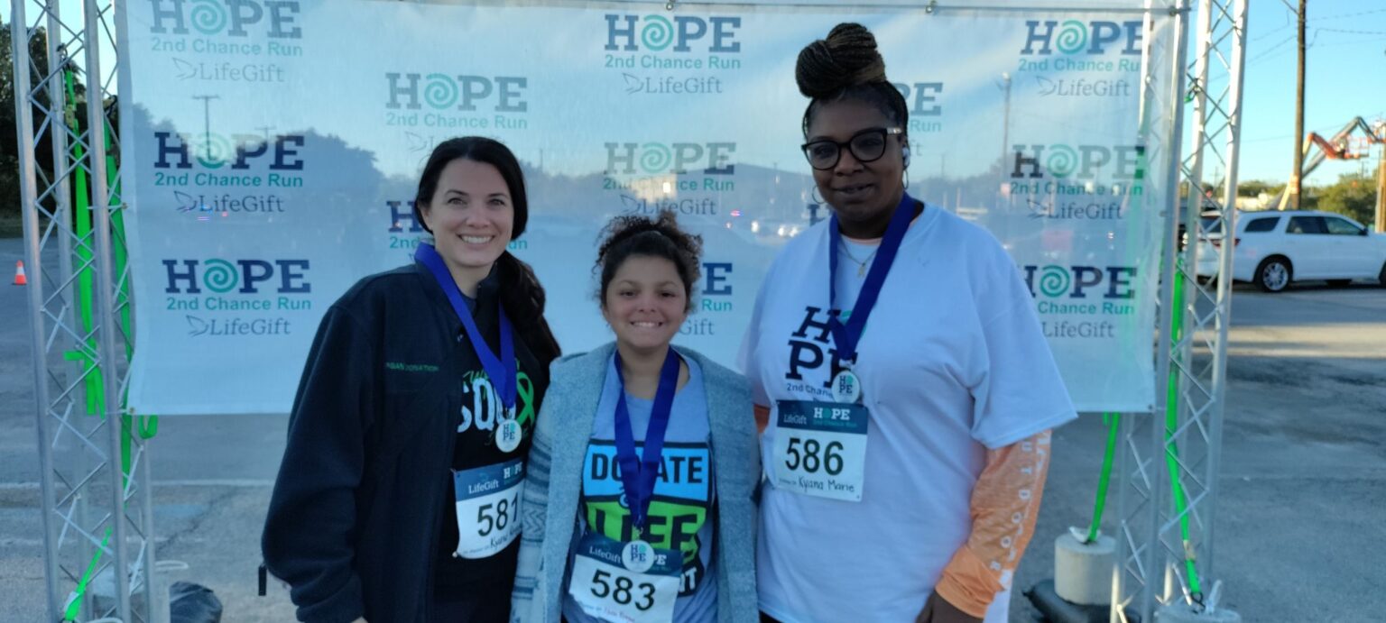 Donor Mom Meets her Daughter’s Double Lung Recipient for the First Time ...